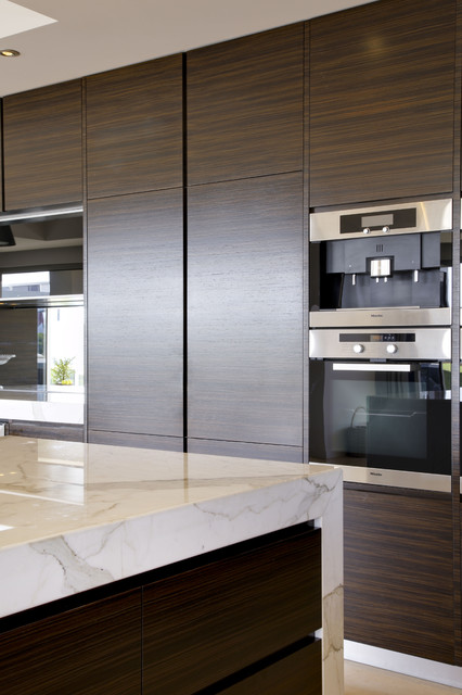 Contemporary Kitchen Design Soverign Island Gold Coast Australia ...