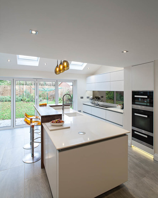 Contemporary kitchen-living space, Herts - Contemporary - Kitchen ...