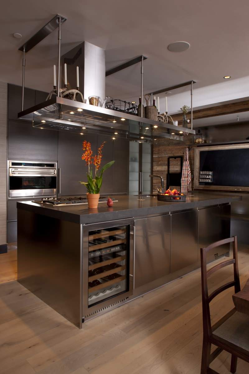 8 Reasons Your Kitchen Needs a Flyover Shelf