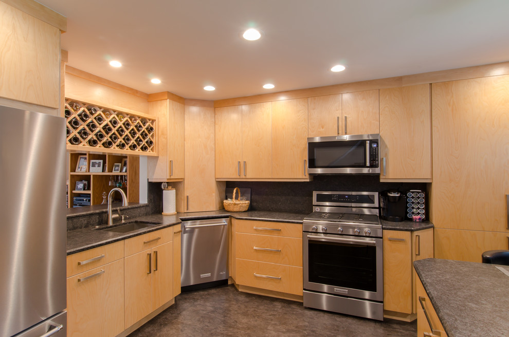 Contemporary Kitchen Westford MA - Contemporary - Kitchen - Boston - by ...