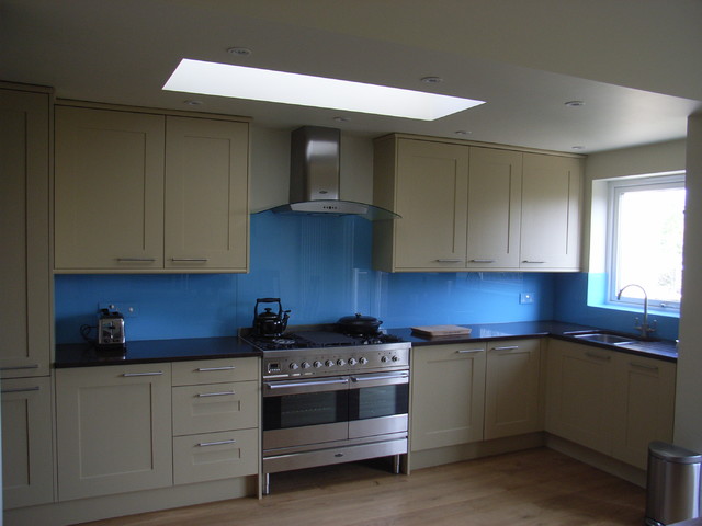contemporary shaker kitchen with blue glass splashback - Contemporary ...