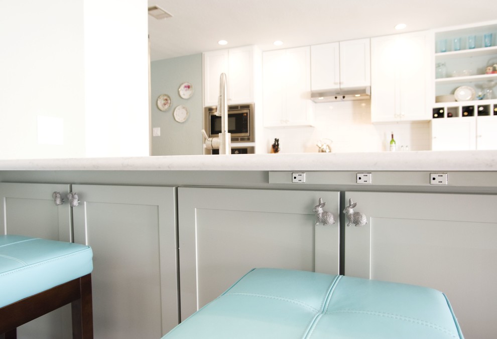 Contemporary Shaker Kitchen with Custom Color and Custom Handles ...