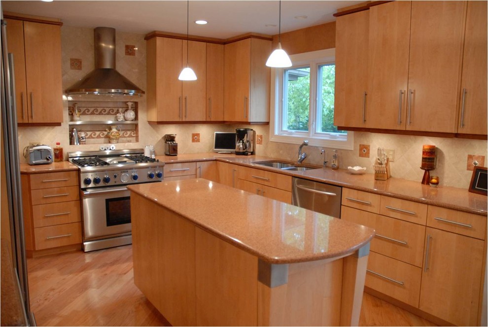 contemporary wood - Contemporary - Kitchen - Milwaukee - by Joyce A ...