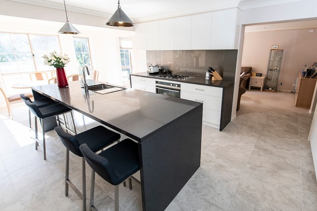 Contempory Kitchen with Caesar Stone Raven benchtops - Contemporary ...