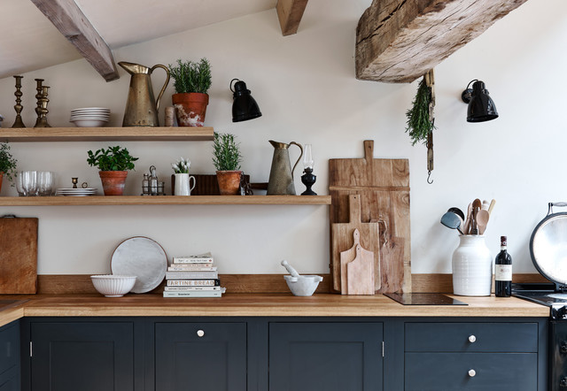 Converted Farmhouse - Country - Kitchen - by Sims Hilditch | Houzz AU