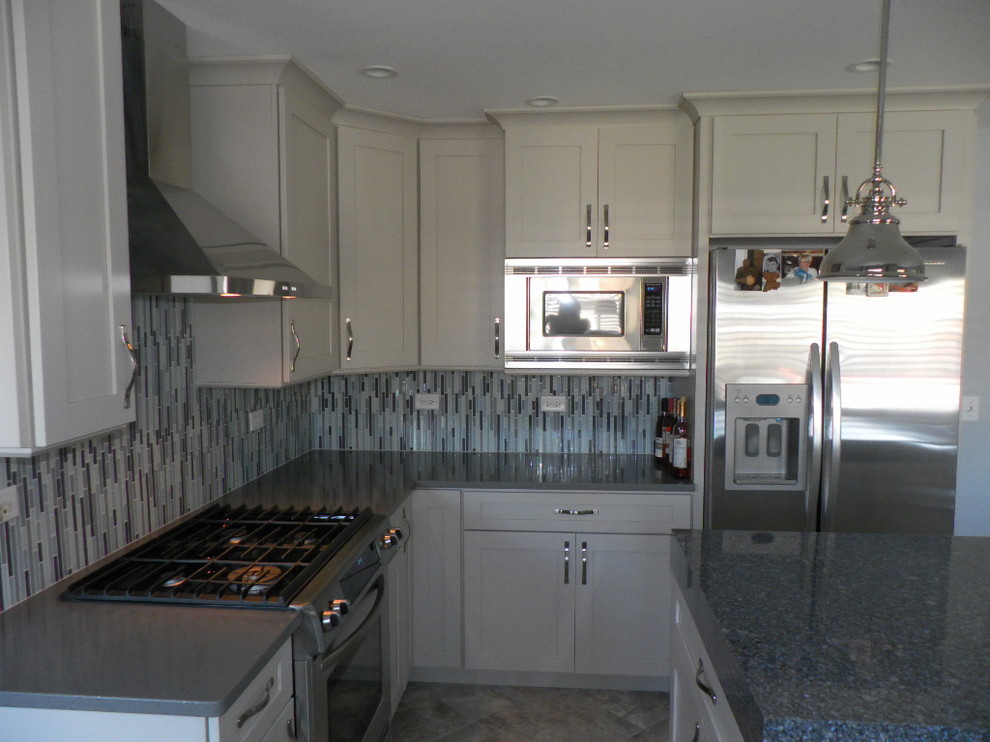 Cool Blue Kitchen - Kitchen - Chicago - by Bree Hite Design | Houzz