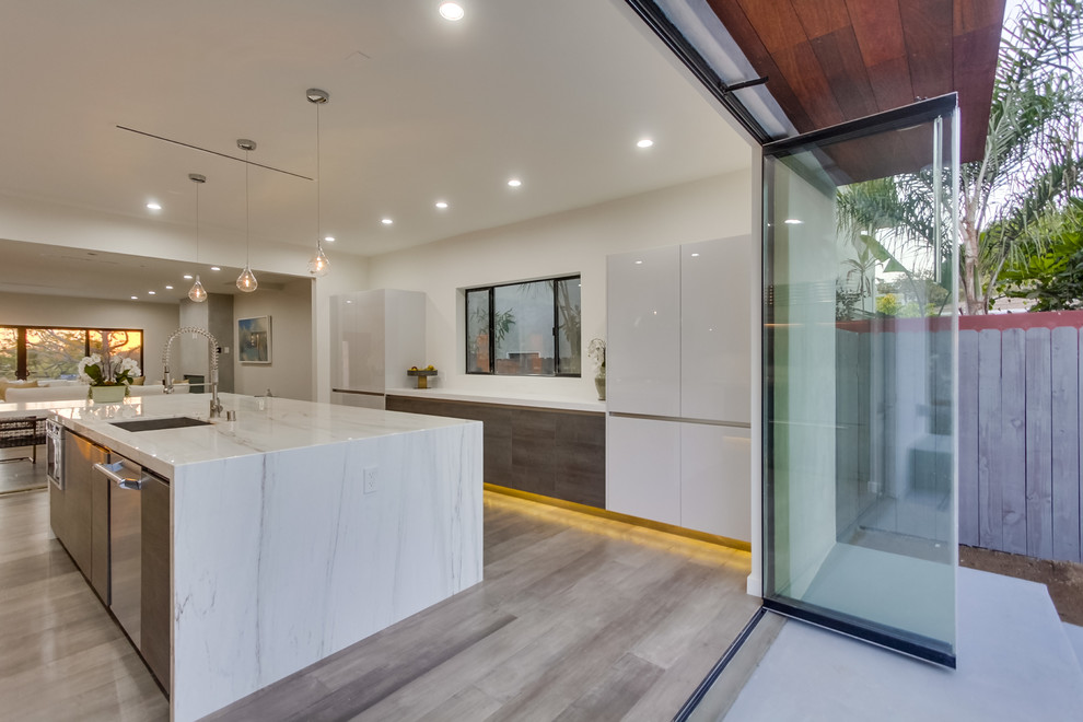 COOL MODERN KITCHEN IN LOS ANGELES, CA - Modern - Kitchen - Los Angeles ...