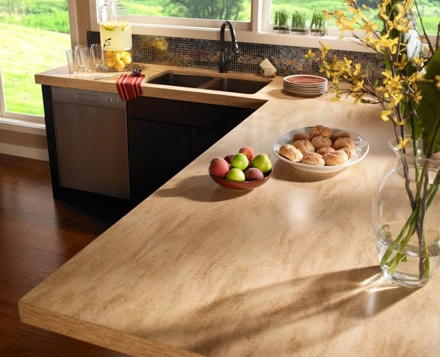 Corian in the traditional kitchen - Classique - Cuisine - Milwaukee ...