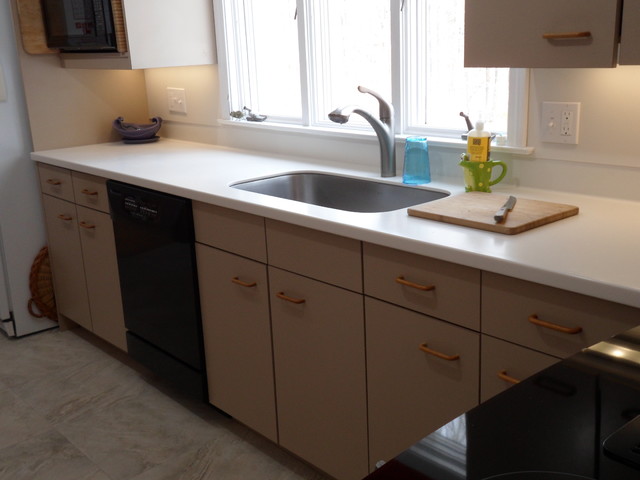 Corian kitchen countertop and wall sheet - Moderno - Cocina ...
