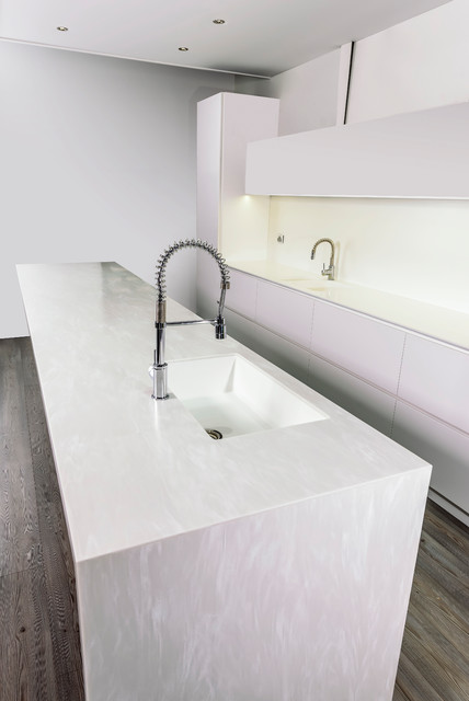 Corian Pearl Benchtop and 966 Integrated sink - Modern - Kitchen ...