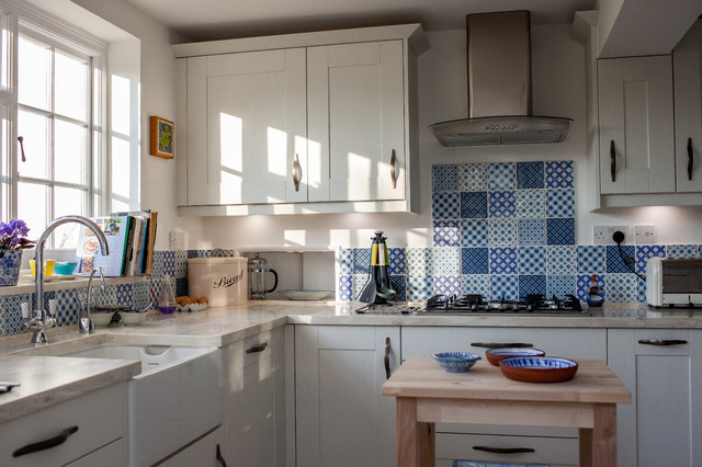 Corian Witch Hazel Worktops in Cottage Kitchen - Classique Chic ...