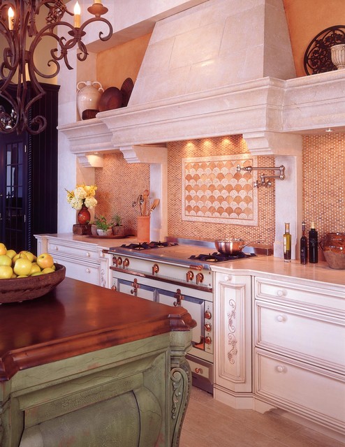 Corona Del Mar - Traditional - Kitchen - Los Angeles - by Haefele ...