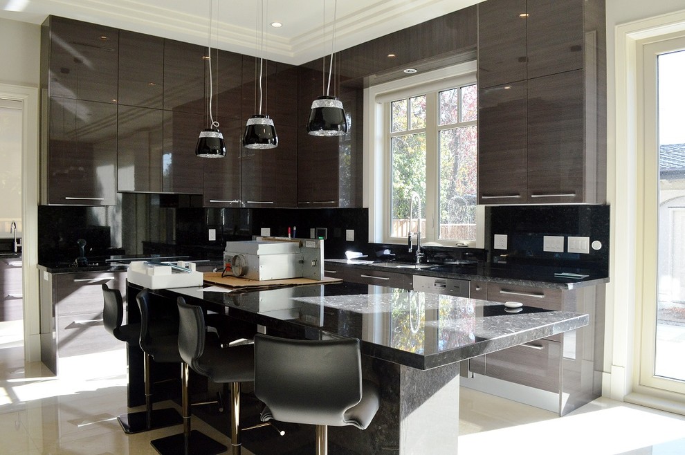 Cosmopolitan kitchen in Vancouver - Modern - Kitchen - Vancouver - by ...