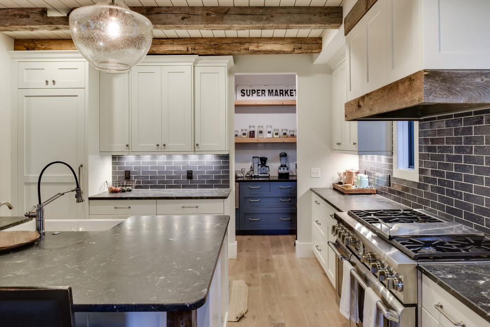 Cottagewood Residence - Farmhouse - Kitchen - Minneapolis - by Aspect ...