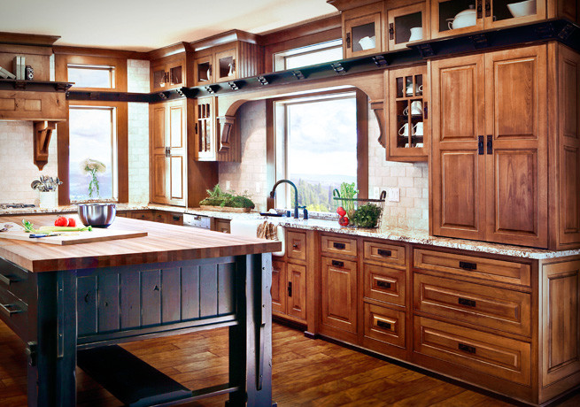 Country Cabinetry - Farmhouse - Kitchen - Seattle - by Kitchens ...