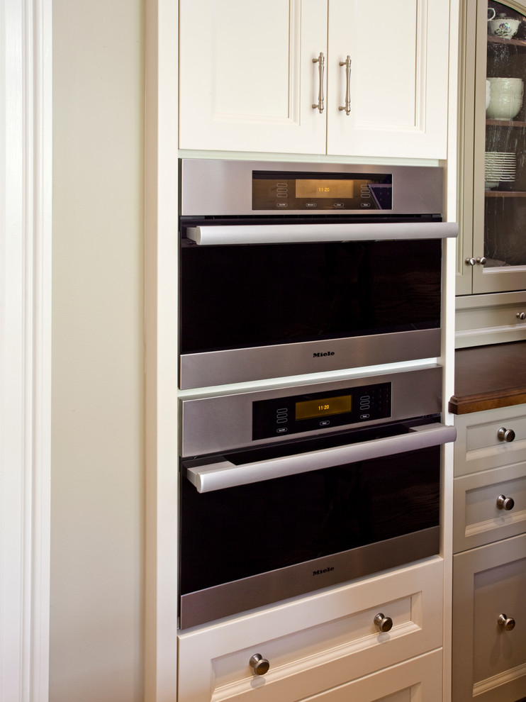 Country Manor Kitchen - Traditional - Kitchen - Philadelphia - by ...