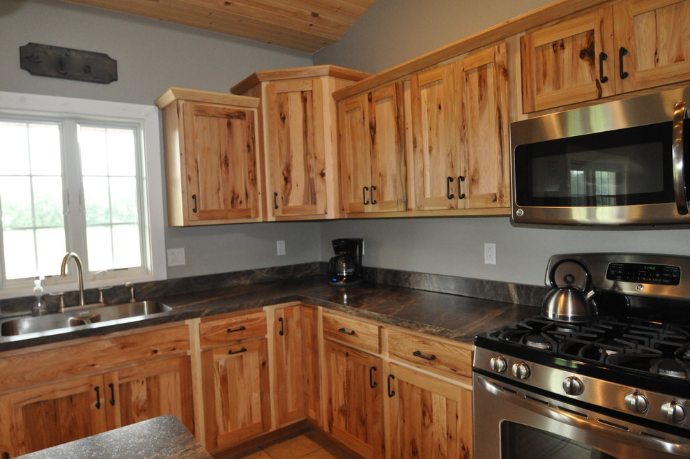 Country Style Rustic Hickory - Farmhouse - Kitchen - Chicago - by ...