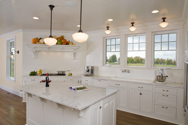 Country White Kitchen - Traditional - Kitchen - Seattle | Houzz