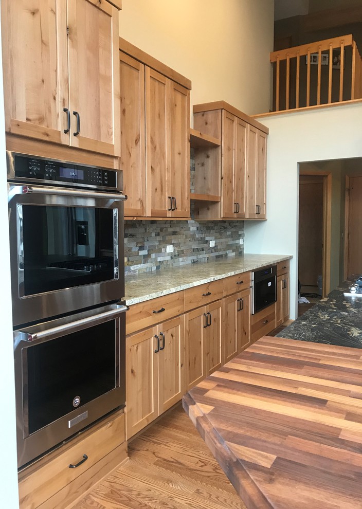 Cozy Rustic Lakeside Kitchen - Rustic - Kitchen - Chicago - by Michelle ...