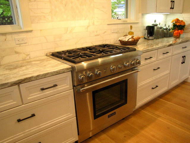 Craftsman Inspired Gem - Classique Chic - Cuisine - San Francisco - par ...