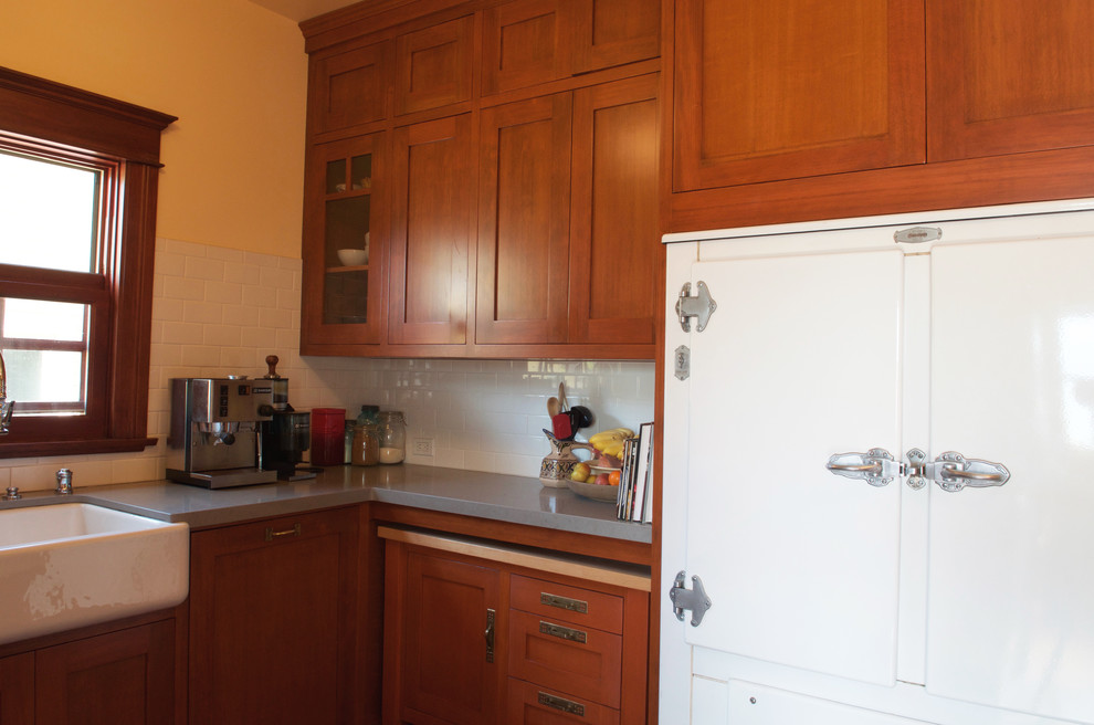Craftsman Kitchen - Craftsman - Kitchen - Los Angeles - by Formsource ...