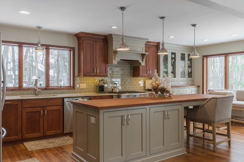 Craftsman Kitchen in Brighton, MI - Traditional - Kitchen - Detroit - by Dream Kitchens | Houzz