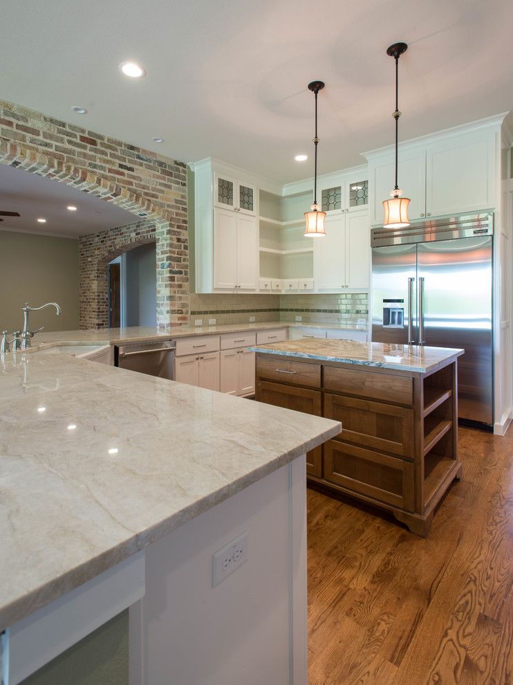 Craftsman Style Home - Craftsman - Kitchen - Dallas - by BGI Design | Houzz