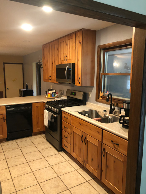 Craftsman Style Kitchen Remodel Done in Knotty Alder - Craftsman ...