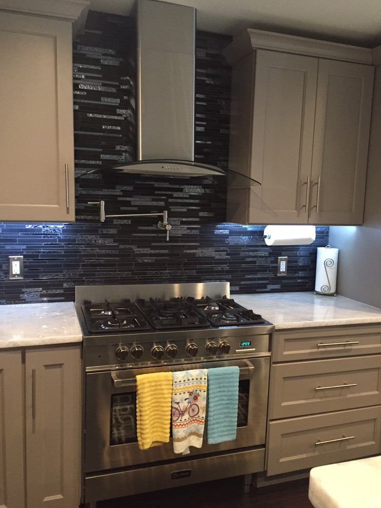 Cristallo Quartzite Countertop - Contemporary - Kitchen - New Orleans ...