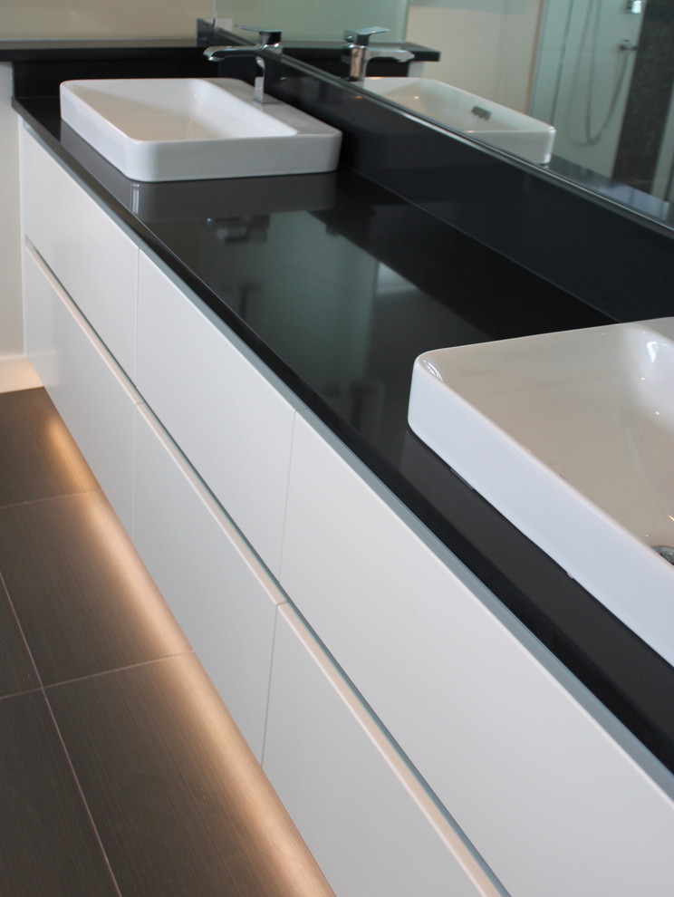 Crown Street - Modern - Kitchen - Vancouver - by Brown & Brown Design ...