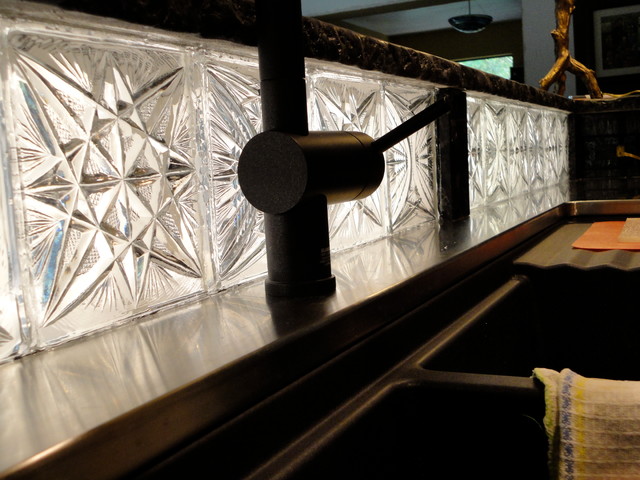 Crystal Tiles Backlit, Kitchen Backsplash - Modern - Küche - Tampa ...