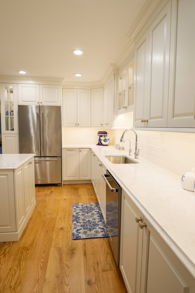 Crystal Tree Kitchen - Traditional - Kitchen - Chicago - by Philbin ...