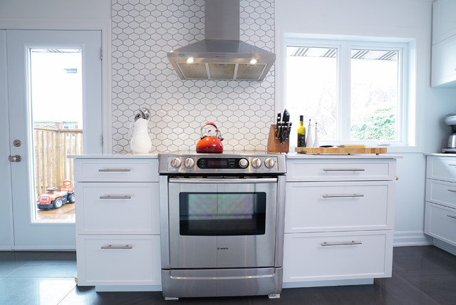 Cuisine blanche_ White kitchen - Scandinavian - Kitchen - Montreal - by ...