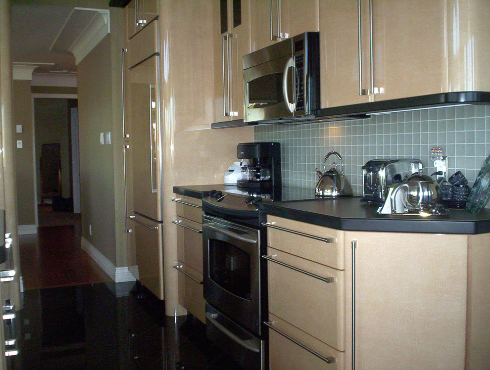 Curved End Panels - Modern - Kitchen - Vancouver - by Ceanesse Kitchens ...