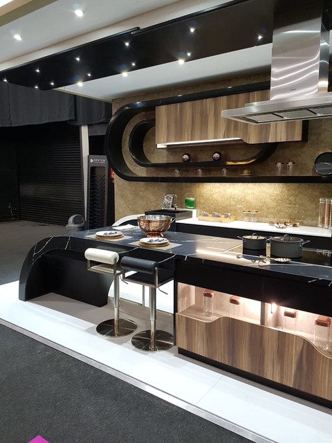 Curves&Bevels kitchen stand showroom at Decorex Gallagher Convention ...