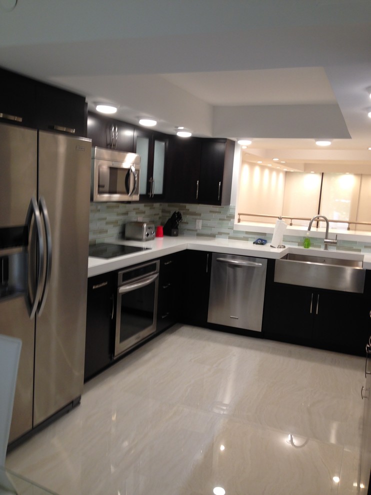 Custom Cabinets and Closet Systems - Traditional - Kitchen - Miami - by ...