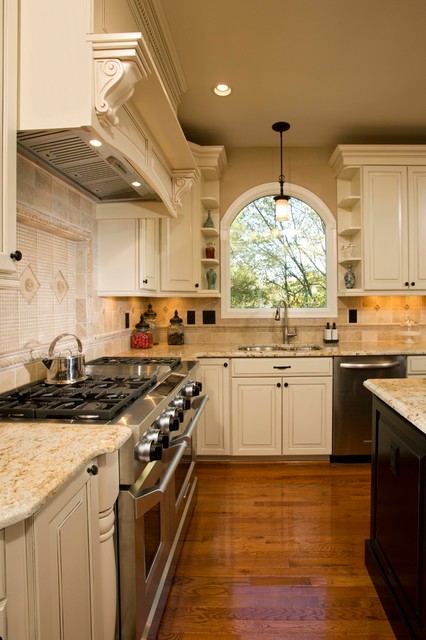 Arched Custom Kitchen Cabinet Design