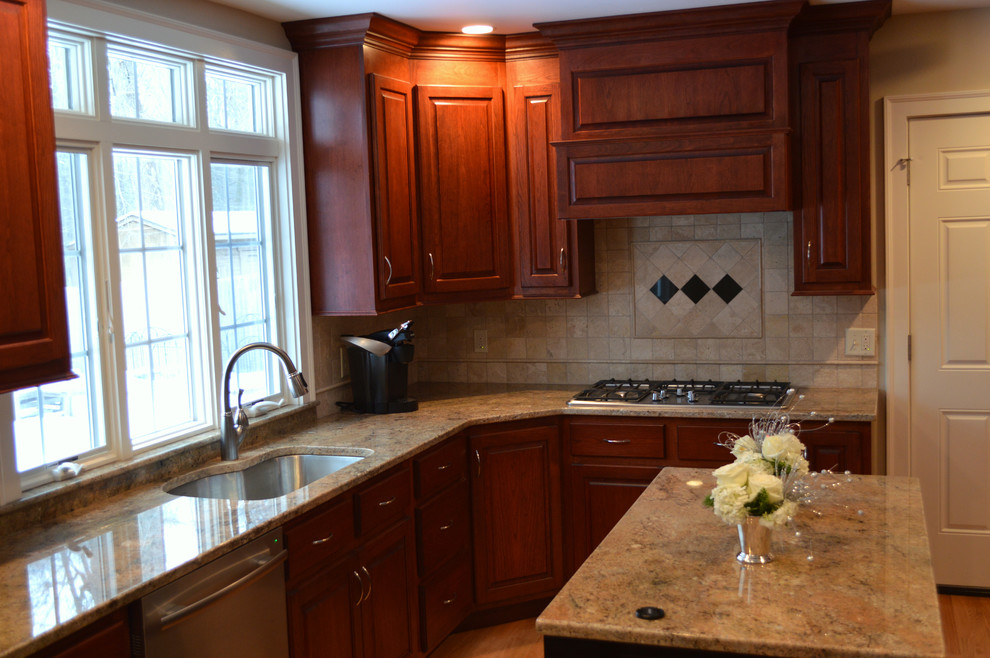Custom Cherry Kitchen and Wine cooler station. - Classique Chic - Cuisine - Boston - par Phillip ...