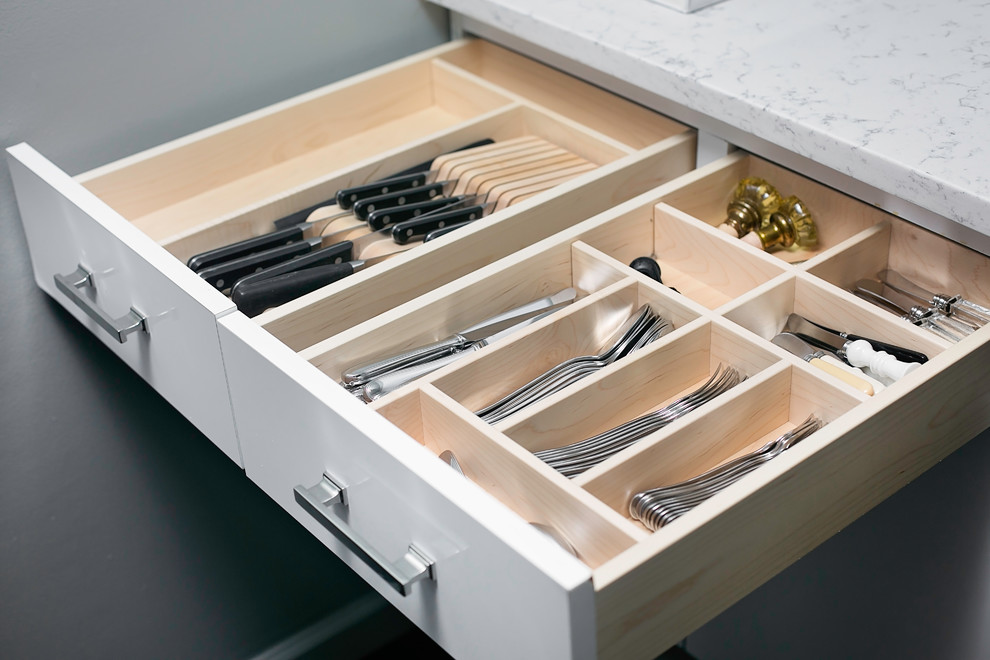 Custom Cutlery Dividers & Drawers to Maximize Small NYC Kitchen ...