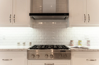 Custom Home - Transitional - Kitchen - Toronto - by Neo Kitchen | Houzz