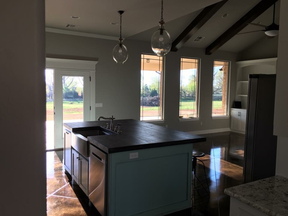 Custom Home - Ranch with Modern Finishes - Classique Chic - Cuisine ...