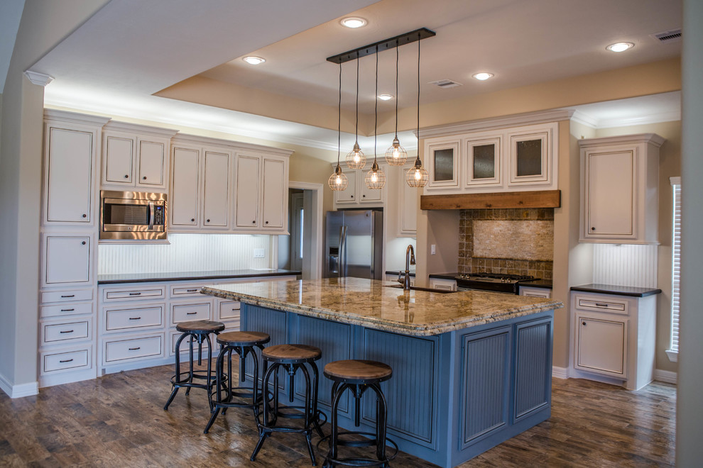 Custom Homes - Traditional - Kitchen - Houston - by Copper Basin Custom ...