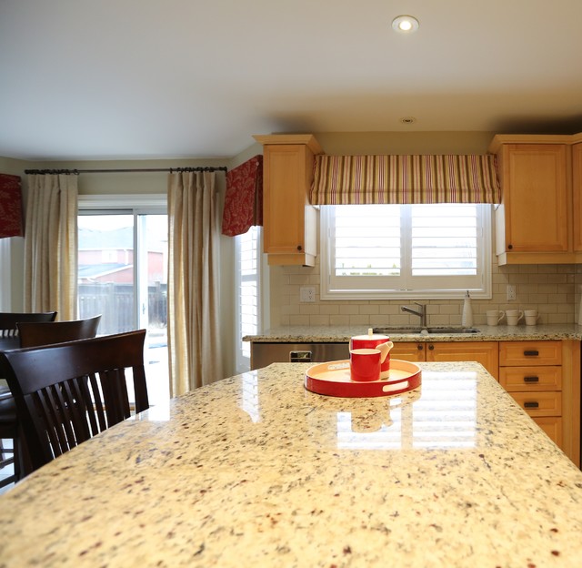 Custom Kitchen Drapery and Valances - Traditional - Kitchen - Toronto ...