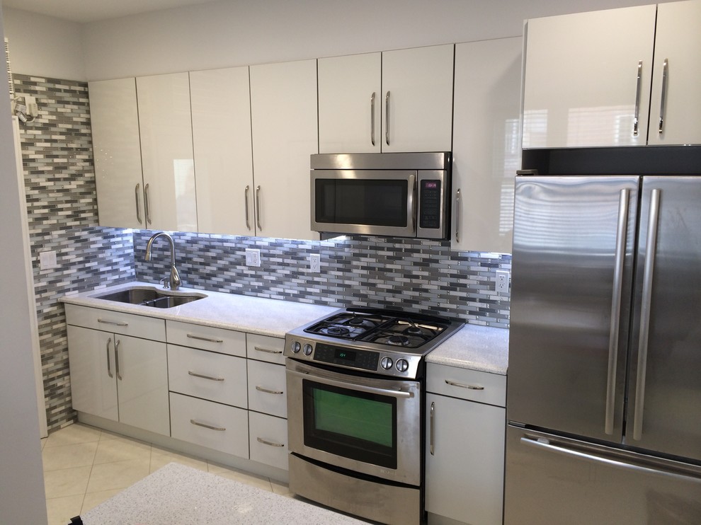 Custom Kitchen in White Acrylic Cabinets and Whitney Cambria Quartz ...
