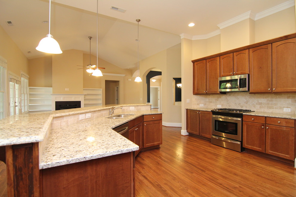 Custom kitchen layout - Traditional - Kitchen - Raleigh - by Stanton ...