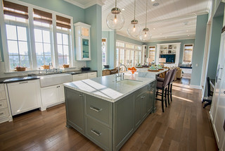 Custom Traditional Coastal Colonial Home - Traditional - Kitchen - Los ...