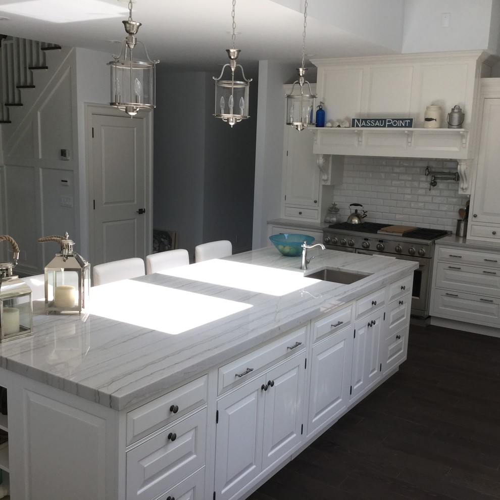 Cutchogue -North Fork Kitchen - Beach Style - Kitchen - New York - by ...