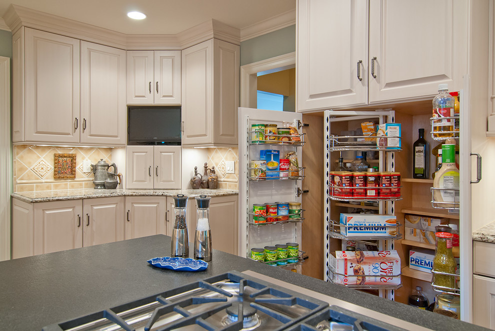 Dallas/ Traditional - Traditional - Kitchen - Dallas - by The Kitchen ...