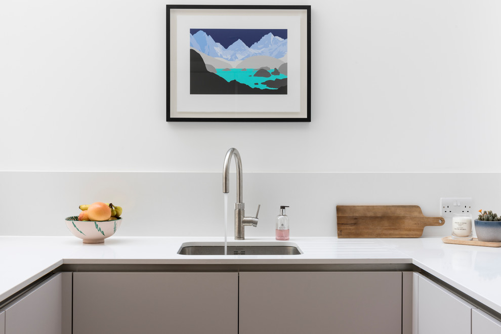 Darfield - Contemporary - Kitchen - London - by Chris Snook | Houzz