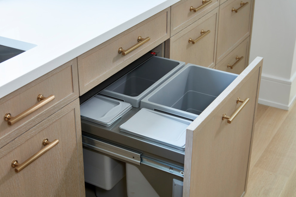 DARIEN CT - Gold Standard - Kitchen - New York - by DEANE Inc ...